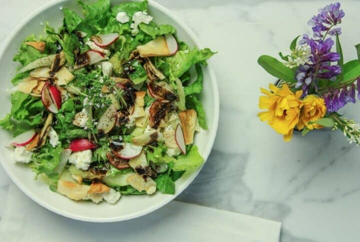 Simple Balanced Green Salad – Vegetarian Recipes for Mindful Cooking